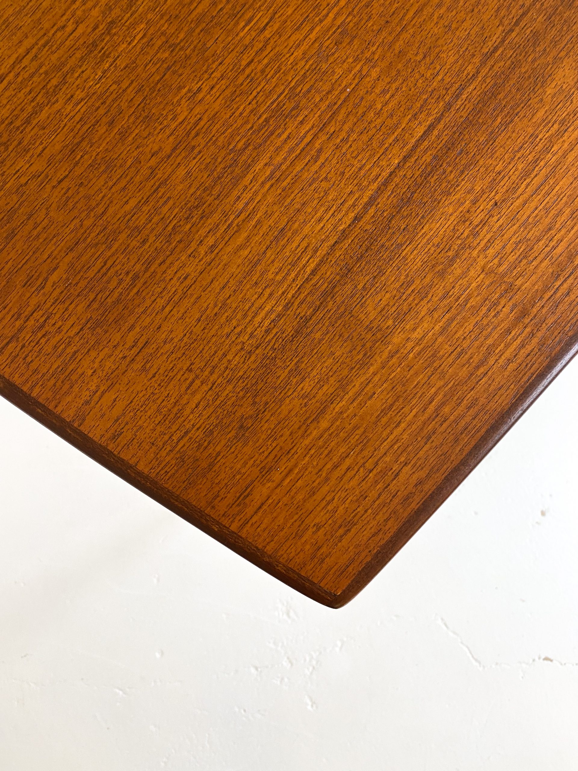 Matbord i teak • Reformfurniture