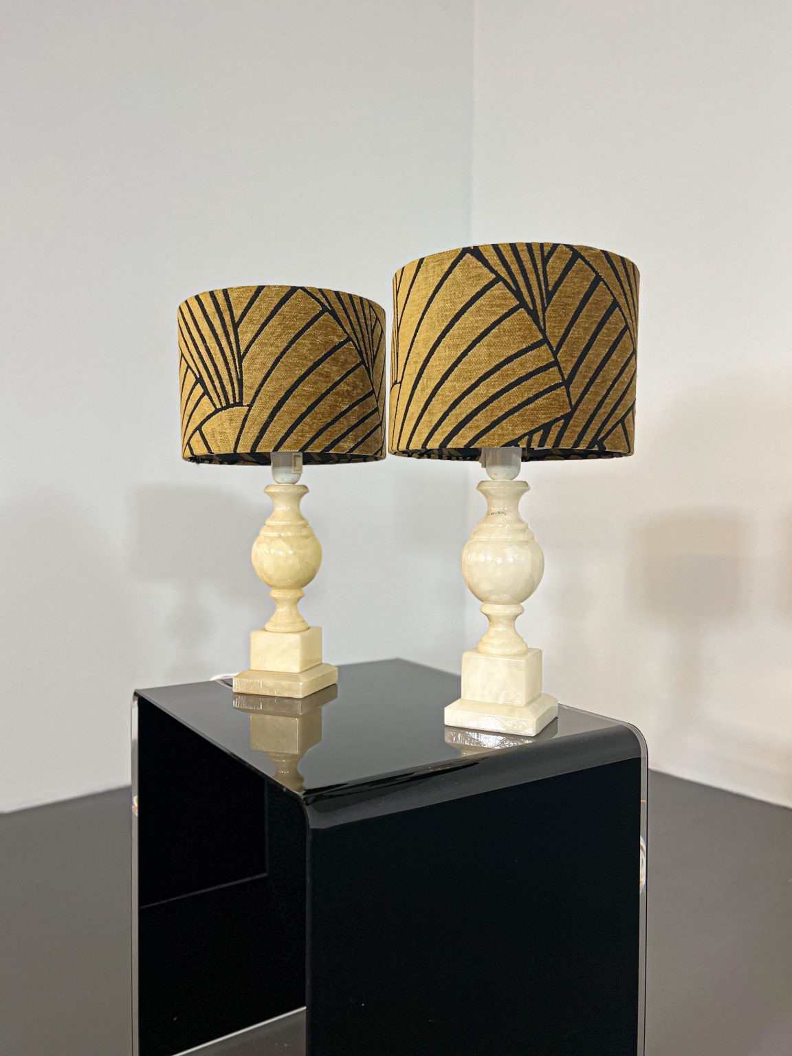 Bordslampor Alabaster • Reformfurniture